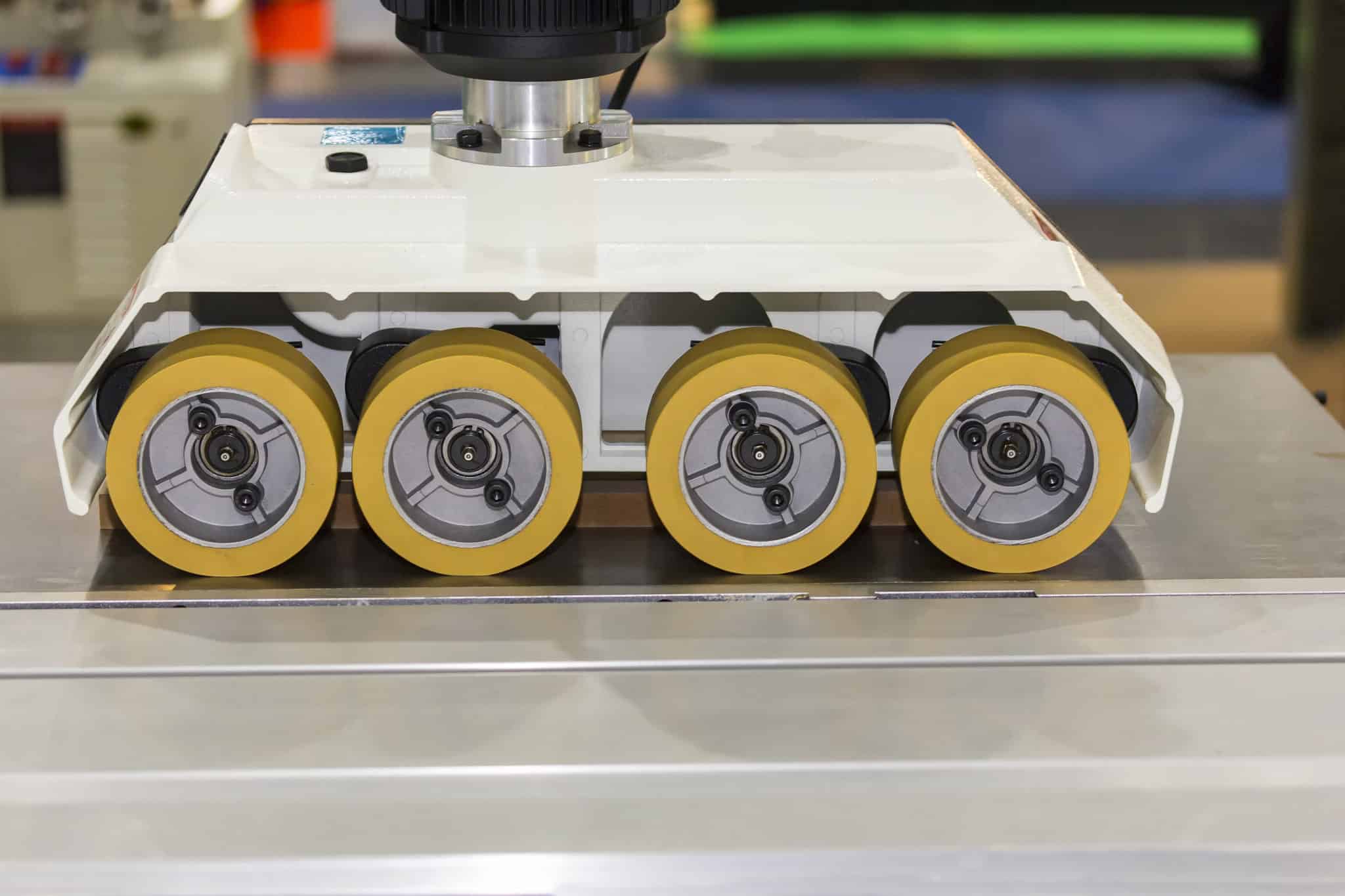 The Best Power Feeder For Routers and Saws (2024 Guide)