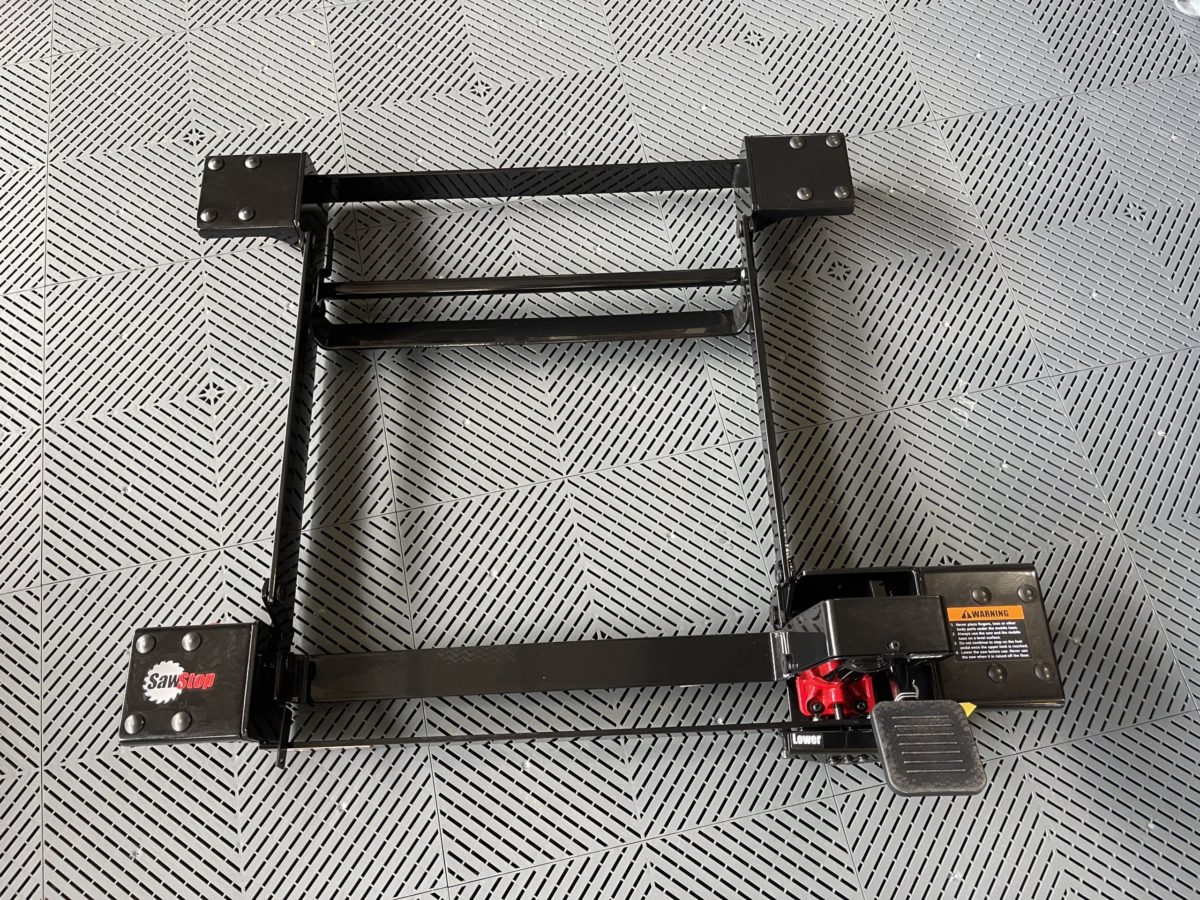 Best Mobile Bases: 7 Bases for Woodworking Equipment in 2023